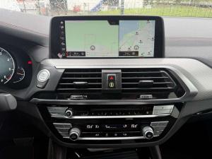Red BMW X4 2018 in Kaunas, with an engine capacity of 3.00 L and mileage of 114 thousand km for 26900 €, photo 37 on AUTOMOTO.COM.LV
