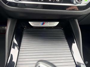 Red BMW X4 2018 in Kaunas, with an engine capacity of 3.00 L and mileage of 114 thousand km for 26900 €, photo 46 on AUTOMOTO.COM.LV