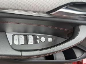 Red BMW X4 2018 in Kaunas, with an engine capacity of 3.00 L and mileage of 114 thousand km for 26900 €, photo 50 on AUTOMOTO.COM.LV