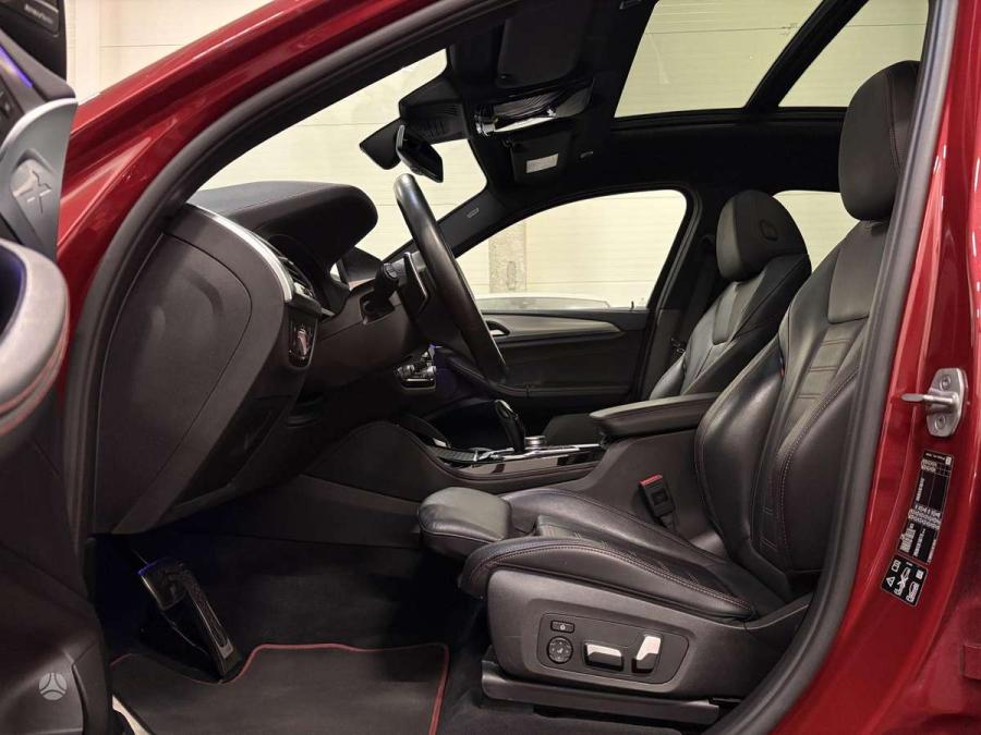 Red BMW X4 2020 in Vilnius, with an engine capacity of 2.99 L and mileage of 101 thousand km for 40000 €, photo 16 on AUTOMOTO.COM.LV