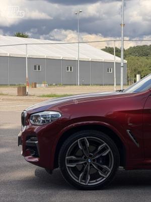 Red BMW X4 2020 in Vilnius, with an engine capacity of 3.00 L and mileage of 104 thousand km for 43000 €, photo 13 on AUTOMOTO.COM.LV