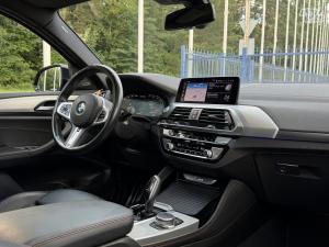 Red BMW X4 2020 in Vilnius, with an engine capacity of 3.00 L and mileage of 104 thousand km for 43000 €, photo 17 on AUTOMOTO.COM.LV
