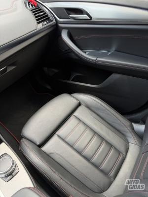 Red BMW X4 2020 in Vilnius, with an engine capacity of 3.00 L and mileage of 104 thousand km for 43000 €, photo 24 on AUTOMOTO.COM.LV
