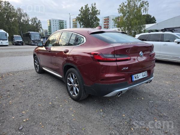 BMW X4 2020 in Riga on AUTOMOTO.COM.LV Red BMW X4 2020 in Riga, with an engine capacity of 2.00 L and mileage of 65 thousand km for 31250 €, photo 6 on AUTOMOTO.COM.LV