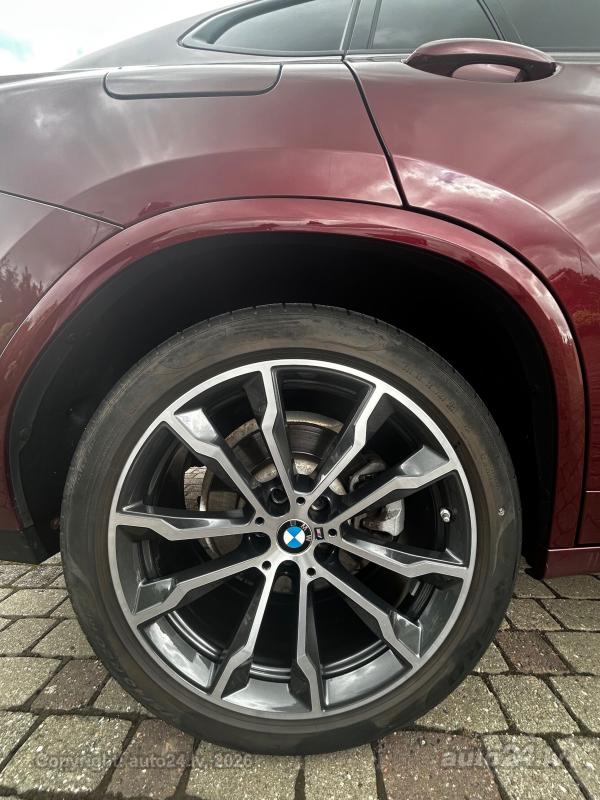 Red BMW X4 2021 in Tallinn, with an engine capacity of 2.00 L and mileage of 84 thousand km for 46000 €, photo 8 on AUTOMOTO.COM.LV