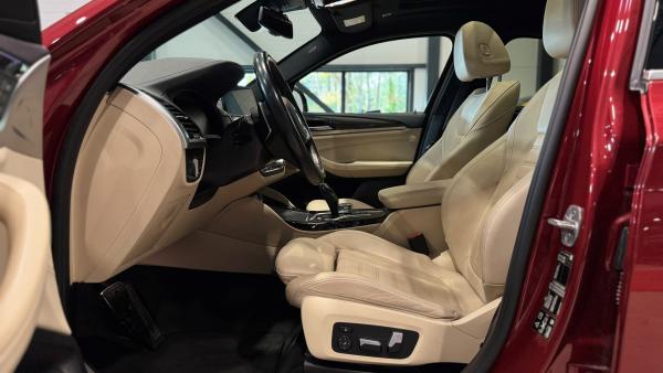 BMW X4 2021 Rīga vietnē Sarkans BMW X4 2021 Rīga, ar dzinēja tilpumu 2.00 L un nobraukumu 98 tūkst. km par 34990 €, foto 8 vietnē AUTOMOTO.COM.LV