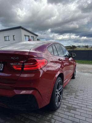 Red BMW X4 2017 in Vilnius, with an engine capacity of 2.00 L and mileage of 123 thousand km for 19300 €, photo 3 on AUTOMOTO.COM.LV