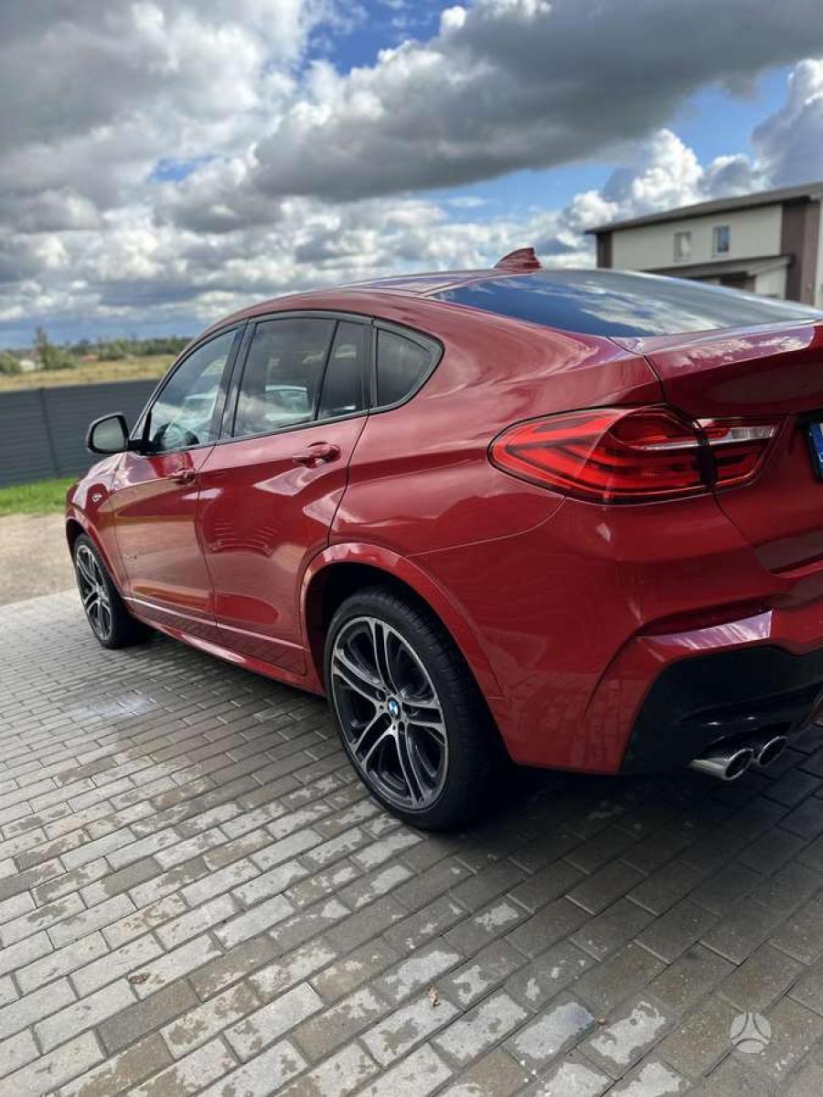 Red BMW X4 2017 in Vilnius, with an engine capacity of 2.00 L and mileage of 123 thousand km for 19300 €, photo 6 on AUTOMOTO.COM.LV