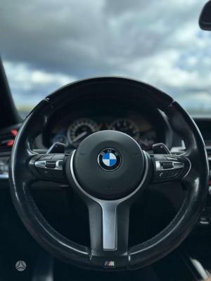 Red BMW X4 2017 in Vilnius, with an engine capacity of 2.00 L and mileage of 123 thousand km for 19300 €, photo 25 on AUTOMOTO.COM.LV