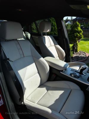 Red BMW X4 2015 in Tallinn, with an engine capacity of 3.00 L and mileage of 336 thousand km for 18000 €, photo 9 on AUTOMOTO.COM.LV