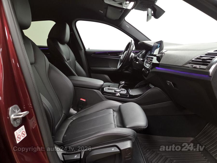 Red BMW X4 2022 in Tallinn, with an engine capacity of 2.00 L and mileage of 58 thousand km for 39900 €, photo 19 on AUTOMOTO.COM.LV