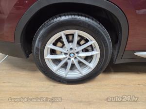 Red BMW X4 2022 in Tallinn, with an engine capacity of 2.00 L and mileage of 58 thousand km for 39900 €, photo 24 on AUTOMOTO.COM.LV