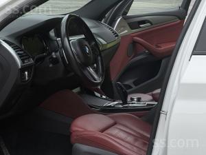 White BMW X4 2019 in Riga, with an engine capacity of 2.00 L and mileage of 158 thousand km for 36900 €, photo 5 on AUTOMOTO.COM.LV