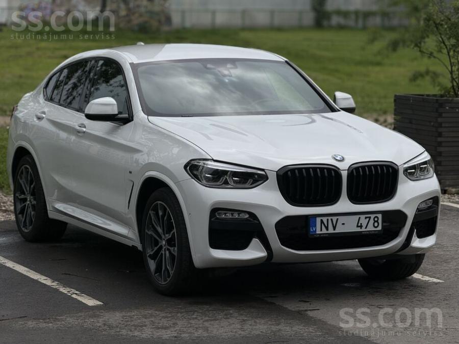 White BMW X4 2019 in Riga, with an engine capacity of 2.00 L and mileage of 158 thousand km for 33800 €, photo 1 on AUTOMOTO.COM.LV
