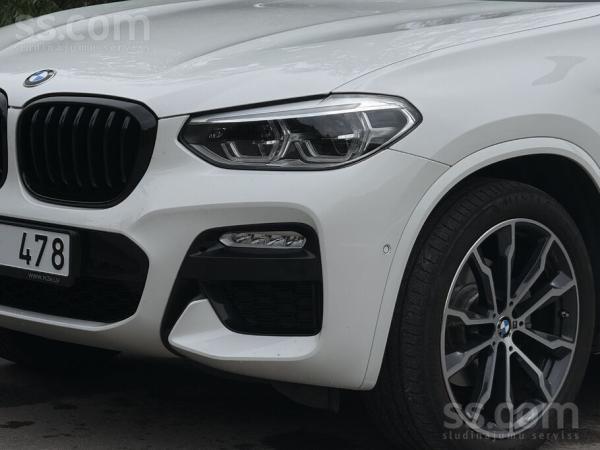 White BMW X4 2019 in Riga, with an engine capacity of 2.00 L and mileage of 158 thousand km for 33800 €, photo 2 on AUTOMOTO.COM.LV