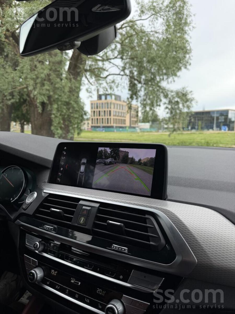 White BMW X4 2019 in Riga, with an engine capacity of 2.00 L and mileage of 158 thousand km for 33800 €, photo 20 on AUTOMOTO.COM.LV