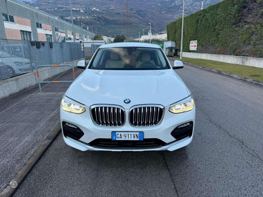 Balts BMW X4 2020 Kauņa, ar dzinēja tilpumu 2.00 L un nobraukumu 135 tūkst. km par 29950 €, foto 3 vietnē AUTOMOTO.COM.LV