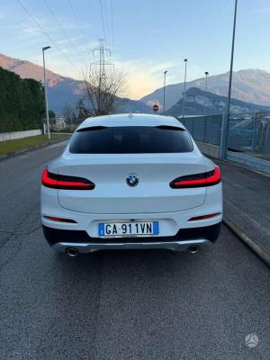 Balts BMW X4 2020 Kauņa, ar dzinēja tilpumu 2.00 L un nobraukumu 135 tūkst. km par 29950 €, foto 4 vietnē AUTOMOTO.COM.LV