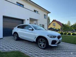 White BMW X4 2021 in Tukums, with an engine capacity of 2.00 L and mileage of 120 thousand km for 34300 €, photo  on AUTOMOTO.COM.LV
