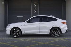 White BMW X4 2014 in Vilnius, with an engine capacity of 3.00 L and mileage of 241 thousand km for 18600 €, photo 4 on AUTOMOTO.COM.LV