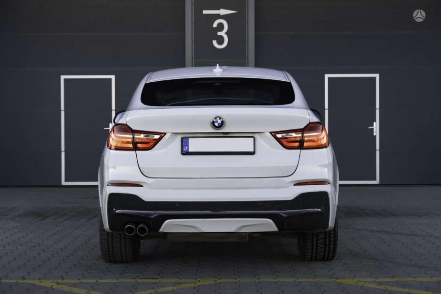 White BMW X4 2014 in Vilnius, with an engine capacity of 3.00 L and mileage of 241 thousand km for 18600 €, photo 6 on AUTOMOTO.COM.LV