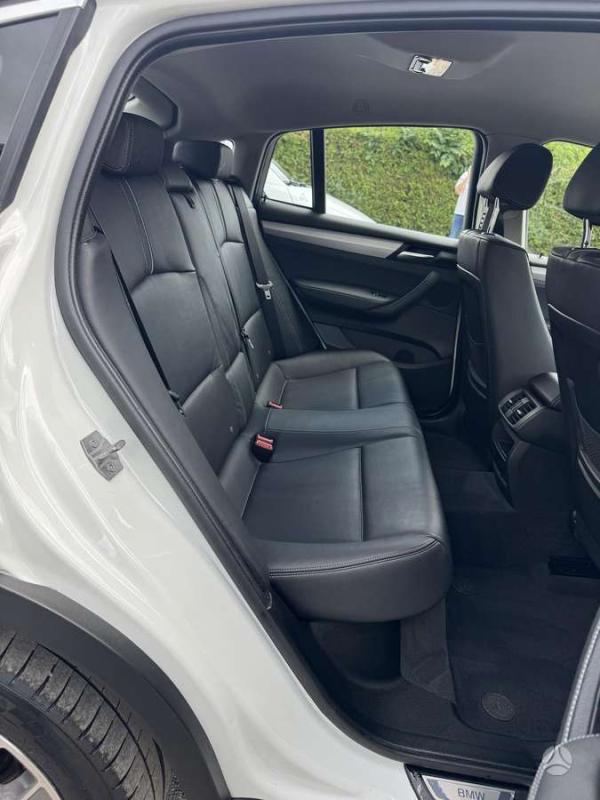 White BMW X4 2014 in Panevezys, with an engine capacity of 2.00 L and mileage of 232 thousand km for 14500 €, photo 8 on AUTOMOTO.COM.LV