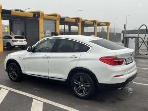 White BMW X4 2015 in Kaunas, with an engine capacity of 2.00 L and mileage of 266 thousand km for 15500 €, photo 16 on AUTOMOTO.COM.LV