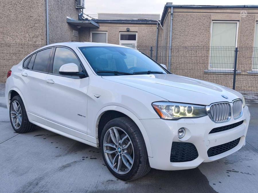 White BMW X4 2015 in Klaipeda, with an engine capacity of 2.00 L and mileage of 198 thousand km for 12999 €, photo 3 on AUTOMOTO.COM.LV