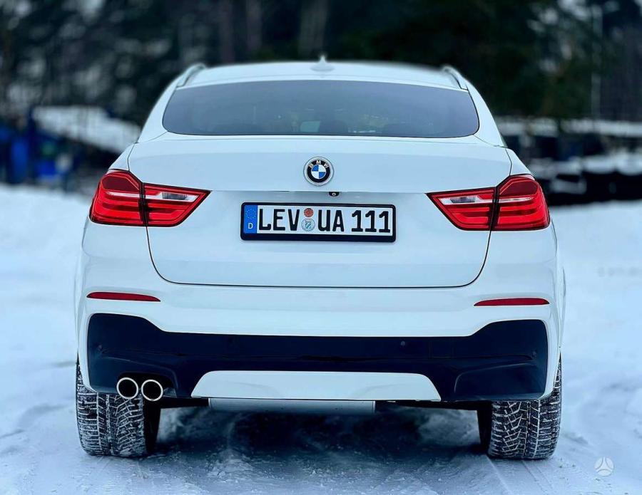 White BMW X4 2015 in Utena, with an engine capacity of 2.99 L and mileage of 190 thousand km for 19400 €, photo 10 on AUTOMOTO.COM.LV