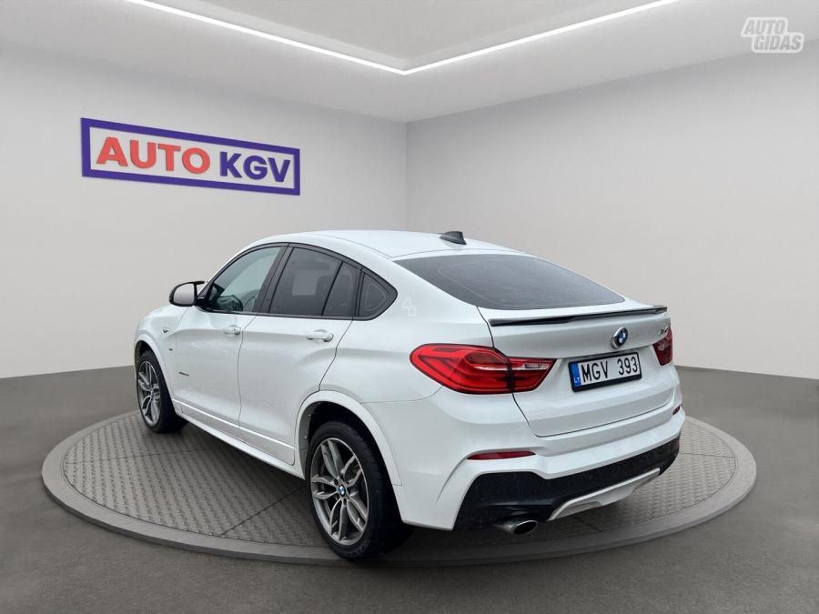 White BMW X4 2015 in Vilnius, with an engine capacity of 2.00 L and mileage of 307 thousand km for 18499 €, photo 3 on AUTOMOTO.COM.LV
