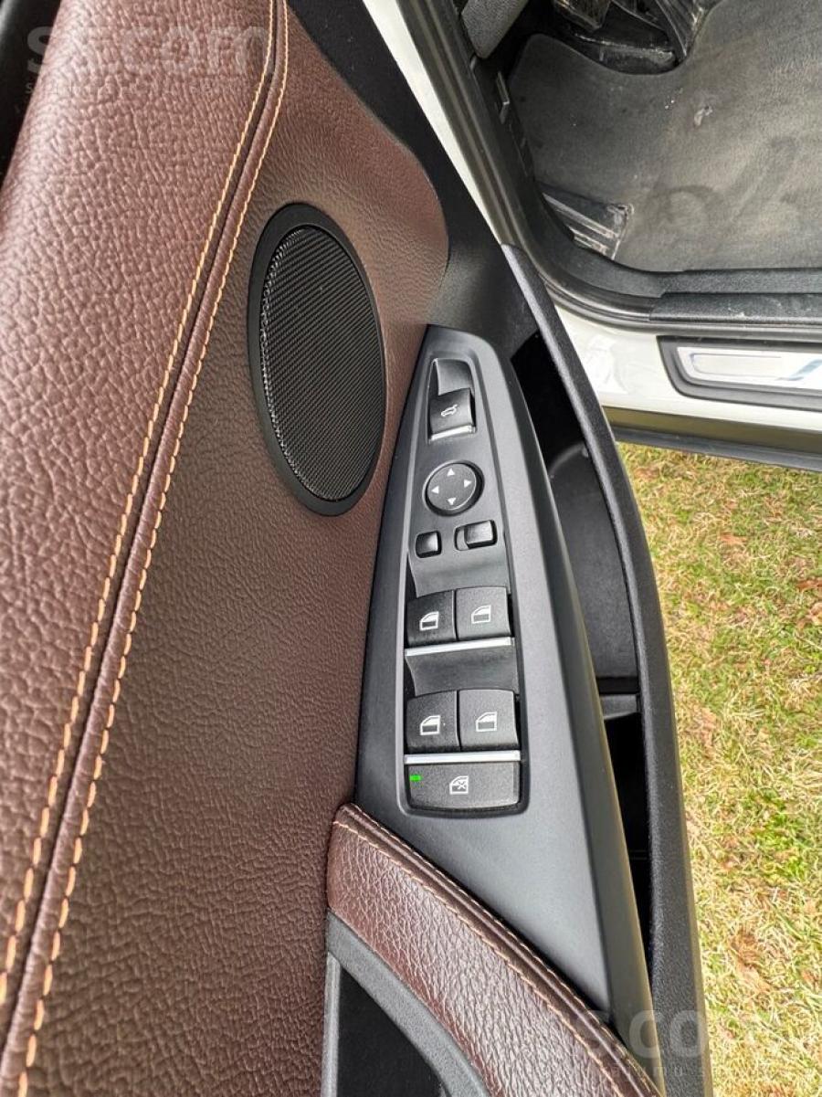 White BMW X4 2015 in Riga, with an engine capacity of 3.00 L and mileage of 245 thousand km for 16500 €, photo 16 on AUTOMOTO.COM.LV