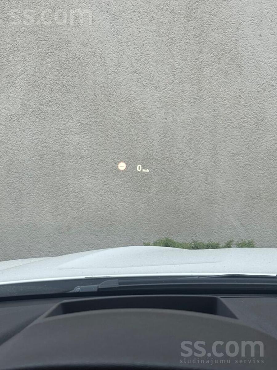 White BMW X4 2015 in Riga, with an engine capacity of 3.00 L and mileage of 245 thousand km for 16500 €, photo 32 on AUTOMOTO.COM.LV