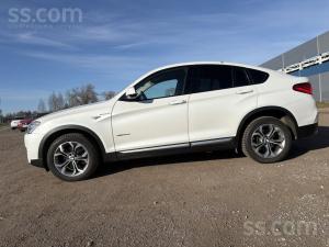 Balts BMW X4 2015 Daugavpils, ar dzinēja tilpumu 3.00 L un nobraukumu 182 tūkst. km par 17700 €, foto 3 vietnē AUTOMOTO.COM.LV