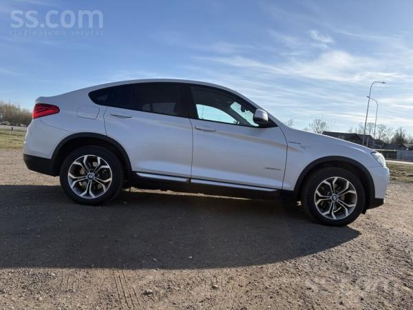 White BMW X4 2015 in Daugavpils, with an engine capacity of 3.00 L and mileage of 182 thousand km for 17700 €, photo 6 on AUTOMOTO.COM.LV