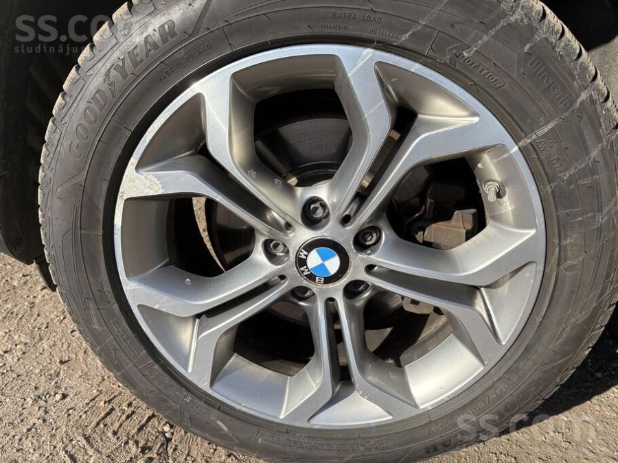 Balts BMW X4 2015 Daugavpils, ar dzinēja tilpumu 3.00 L un nobraukumu 182 tūkst. km par 17700 €, foto 28 vietnē AUTOMOTO.COM.LV