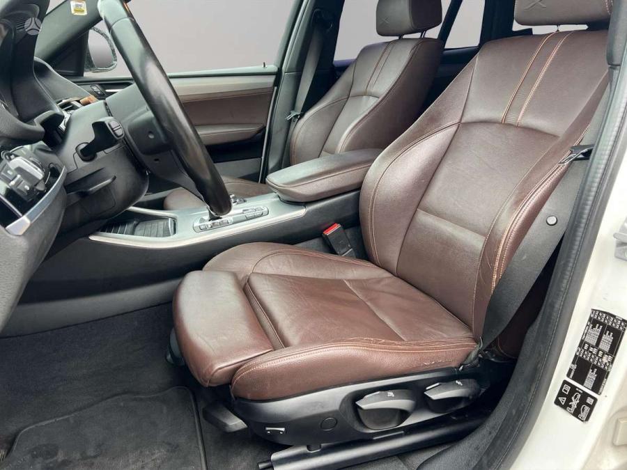 White BMW X4 2015 in Kaunas, with an engine capacity of 2.00 L and mileage of 307 thousand km for 16999 €, photo 13 on AUTOMOTO.COM.LV