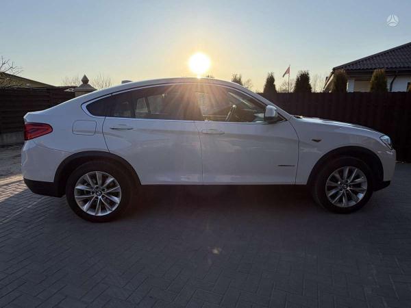 Balts BMW X4 2015 Kelmė, ar dzinēja tilpumu 2.00 L un nobraukumu 259 tūkst. km par 15900 €, foto 9 vietnē AUTOMOTO.COM.LV