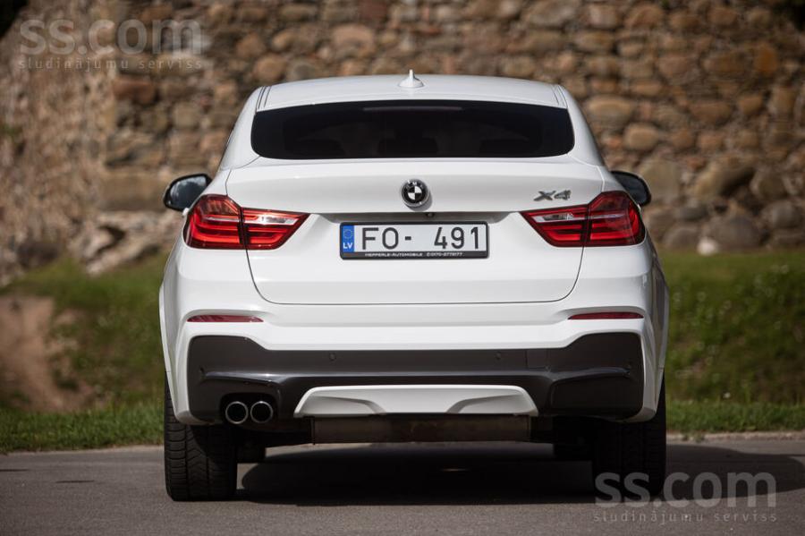 White BMW X4 2015 in Riga, with an engine capacity of 2.00 L and mileage of 207 thousand km for 17800 €, photo 8 on AUTOMOTO.COM.LV