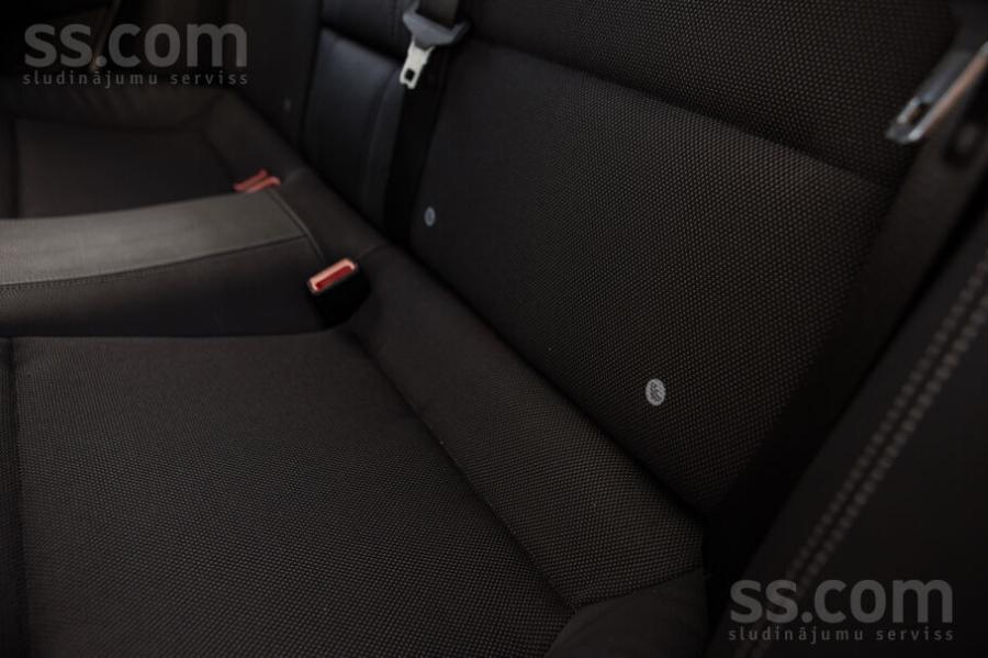 White BMW X4 2015 in Riga, with an engine capacity of 2.00 L and mileage of 207 thousand km for 17800 €, photo 18 on AUTOMOTO.COM.LV