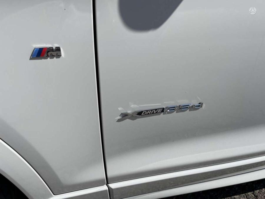 White BMW X4 2015 in Vilnius, with an engine capacity of 2.99 L and mileage of 204 thousand km for 15900 €, photo 16 on AUTOMOTO.COM.LV