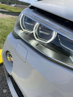 White BMW X4 2015 in Vilnius, with an engine capacity of 2.99 L and mileage of 204 thousand km for 15900 €, photo 26 on AUTOMOTO.COM.LV