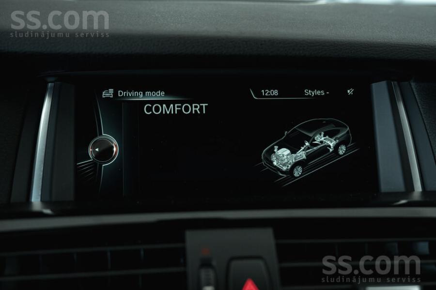 White BMW X4 2015 in Riga, with an engine capacity of 3.00 L and mileage of 182 thousand km for 15990 €, photo 12 on AUTOMOTO.COM.LV