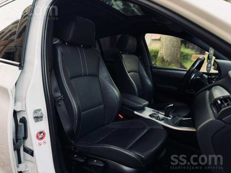 White BMW X4 2015 in Cesis, with an engine capacity of 3.00 L and mileage of 0 thousand km for 16200 €, photo 15 on AUTOMOTO.COM.LV