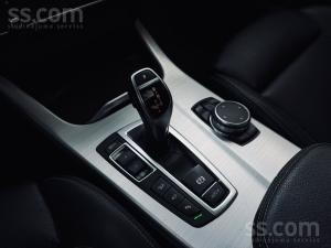 White BMW X4 2015 in Cesis, with an engine capacity of 3.00 L and mileage of 0 thousand km for 16200 €, photo 32 on AUTOMOTO.COM.LV