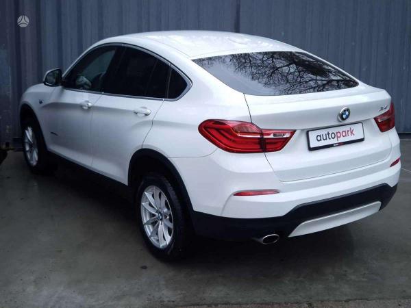 White BMW X4 2016 in Vilnius, with an engine capacity of 2.00 L and mileage of 210 thousand km for 15900 €, photo 5 on AUTOMOTO.COM.LV
