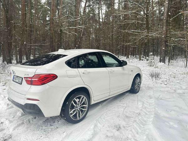 White BMW X4 2016 in Jonava, with an engine capacity of 2.99 L and mileage of 280 thousand km for 17500 €, photo 8 on AUTOMOTO.COM.LV