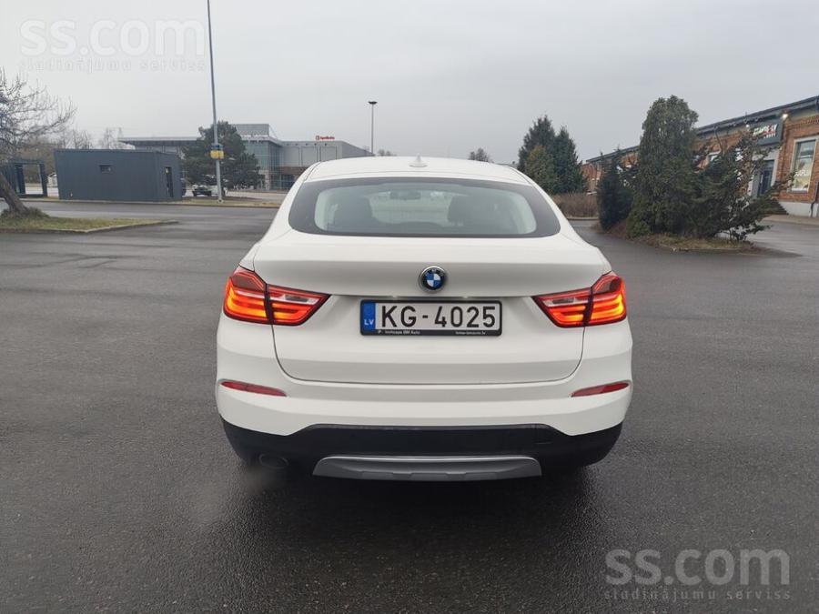 White BMW X4 2016 in Riga, with an engine capacity of 2.00 L and mileage of 164 thousand km for 18300 €, photo 5 on AUTOMOTO.COM.LV