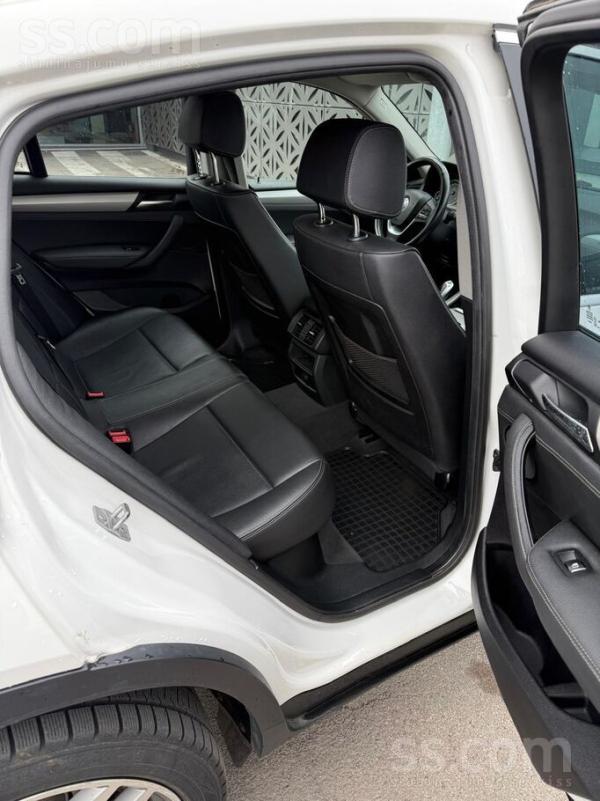 White BMW X4 2016 in Riga, with an engine capacity of 2.00 L and mileage of 138 thousand km for 17650 €, photo 8 on AUTOMOTO.COM.LV