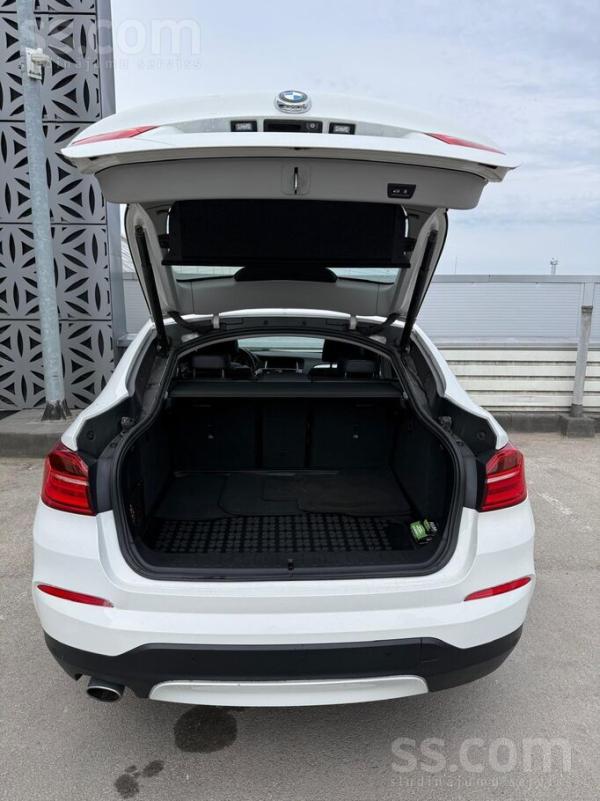 White BMW X4 2016 in Riga, with an engine capacity of 2.00 L and mileage of 138 thousand km for 17650 €, photo 9 on AUTOMOTO.COM.LV