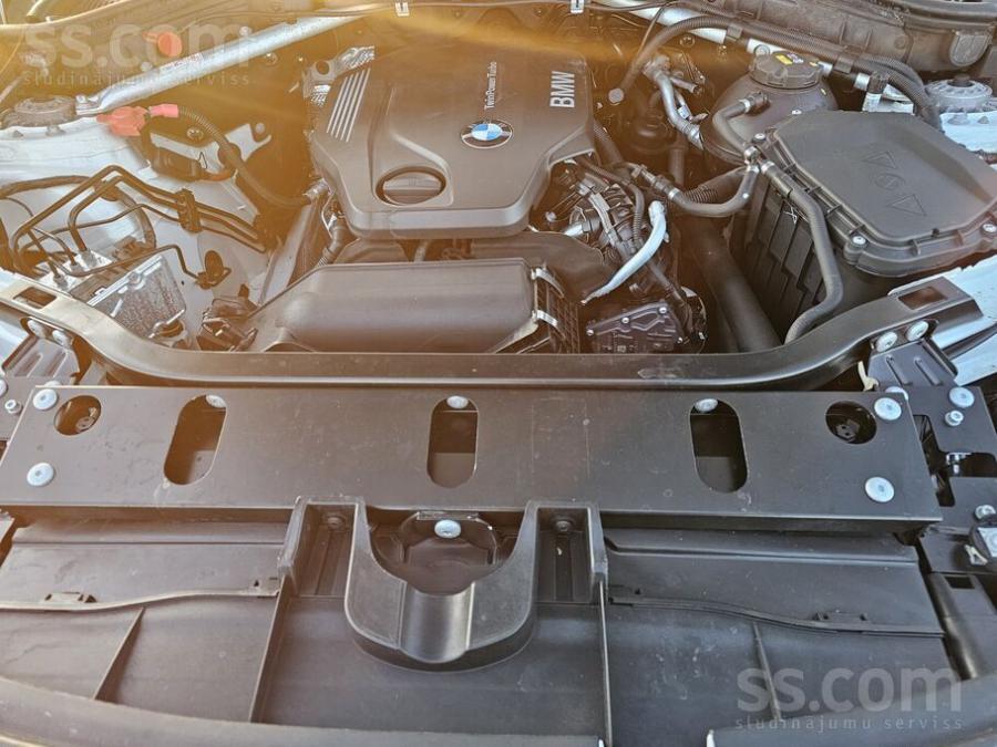 White BMW X4 2016 in Riga, with an engine capacity of 2.00 L and mileage of 180 thousand km for 16990 €, photo 21 on AUTOMOTO.COM.LV